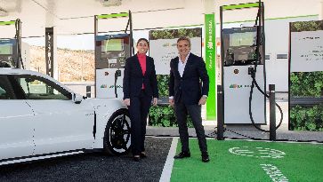 Iberdrola inaugurates the largest ultra-fast charging hub for electric ...