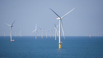 Iberdrola installs first turbine of Vineyard Wind 1 offshore wind farm ...