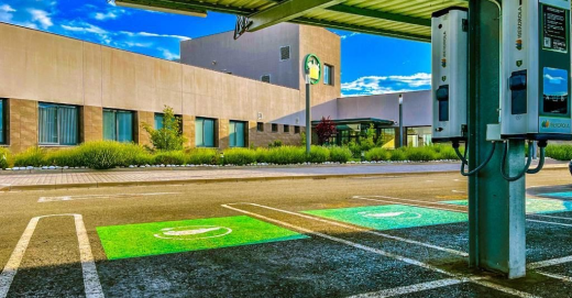 Iberdrola breaks 2,000 charging points at Mercadona supermarkets ...