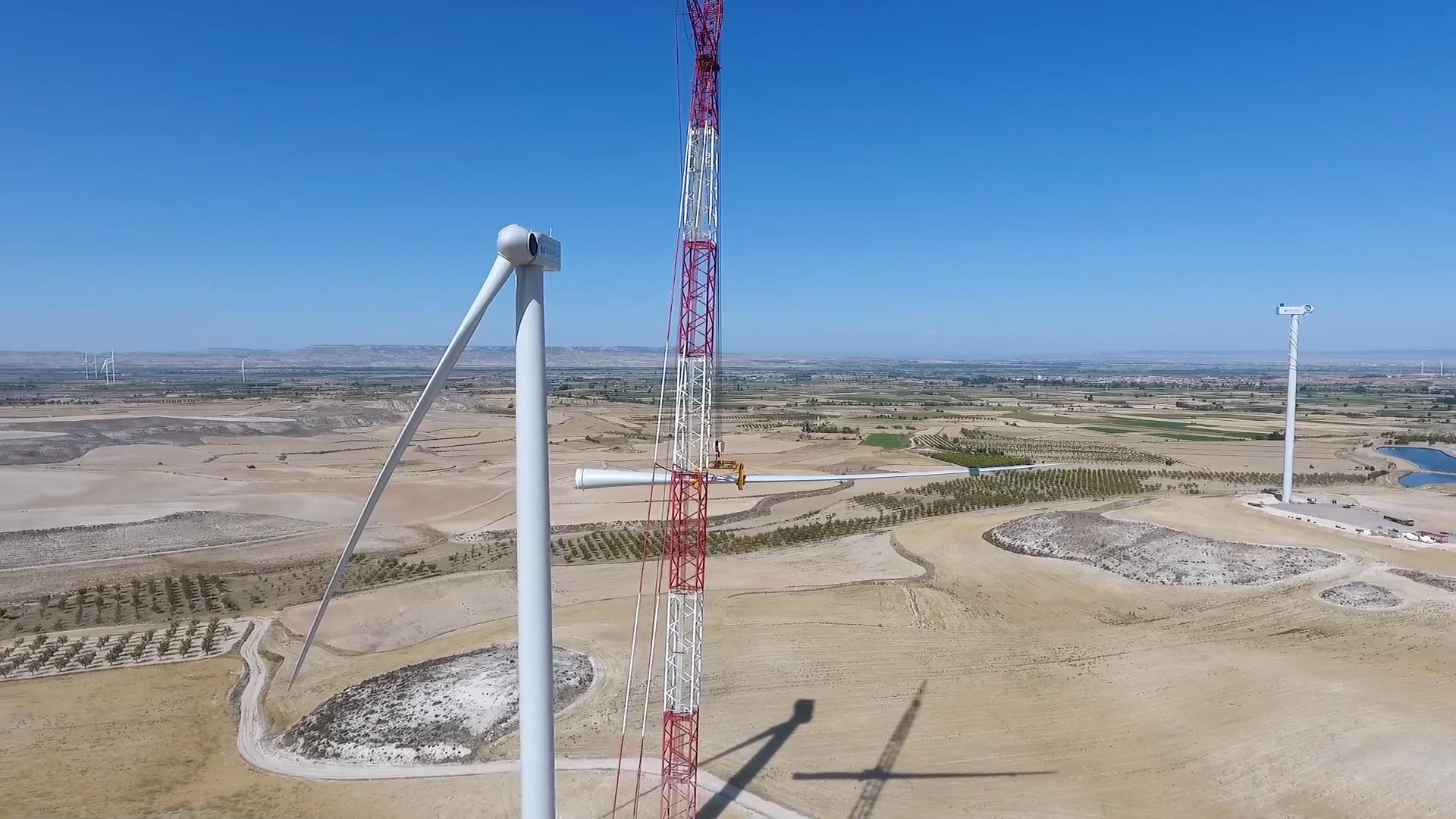 Iberdrola has started installing wind turbines on the El Pradillo wind ...